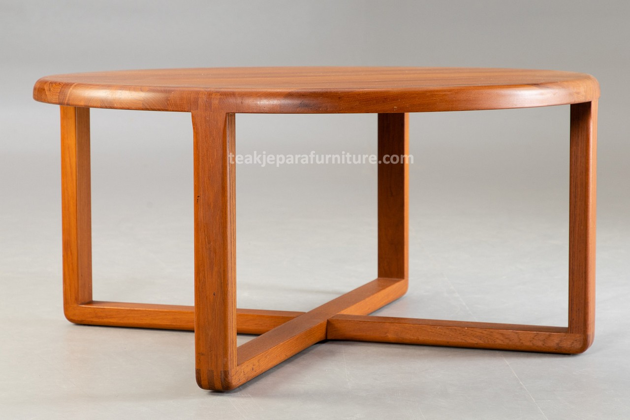 teak round indoor coffee table