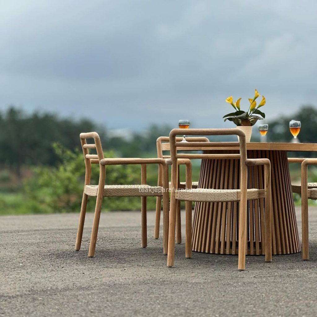 teak patio dining set