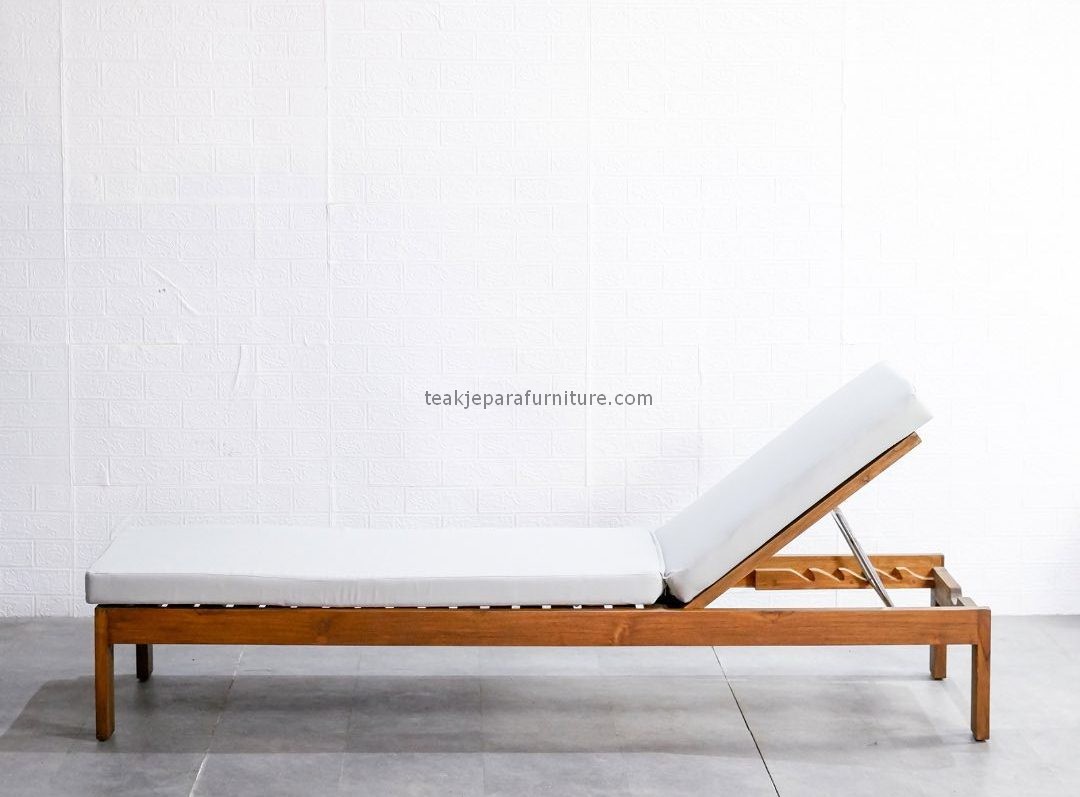 Teak Sunbed