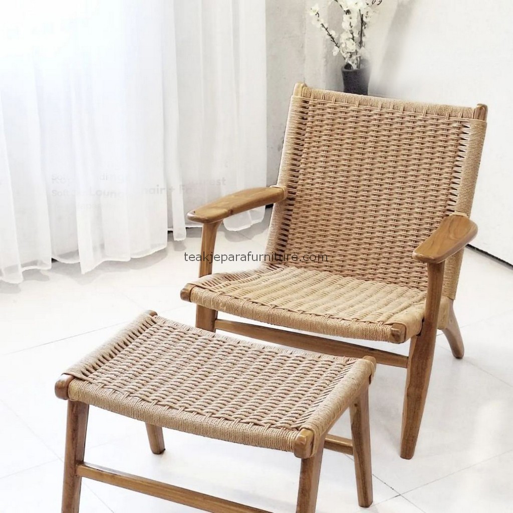 Teak & Rope Weaving Lounge Chair